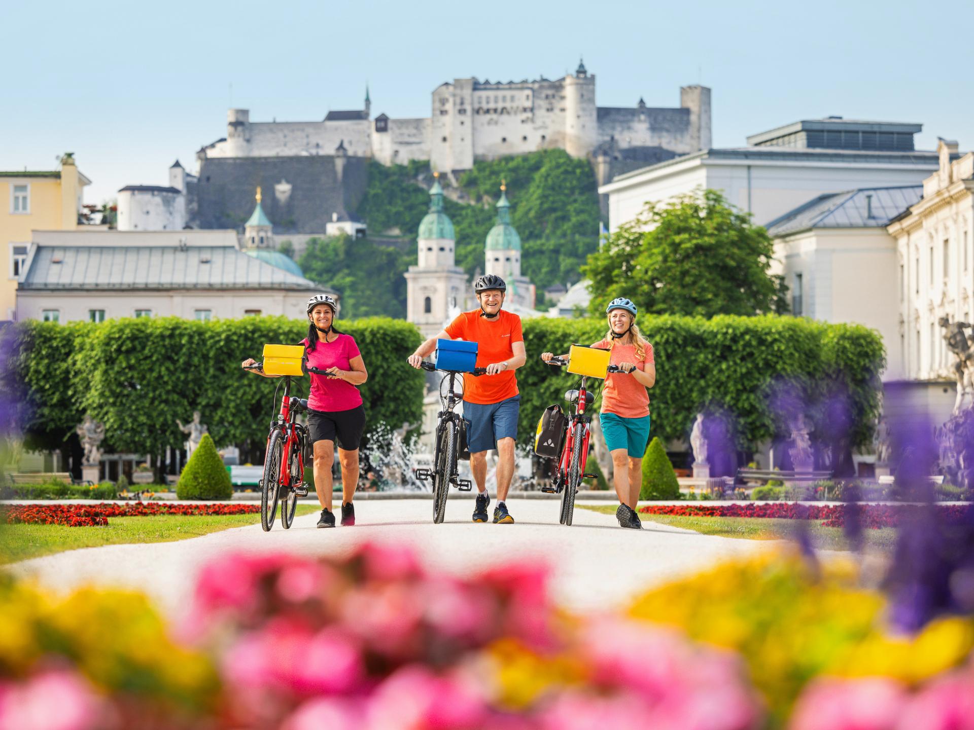 What is a Hotel & Bike Cycling Holiday? | Freedom Treks